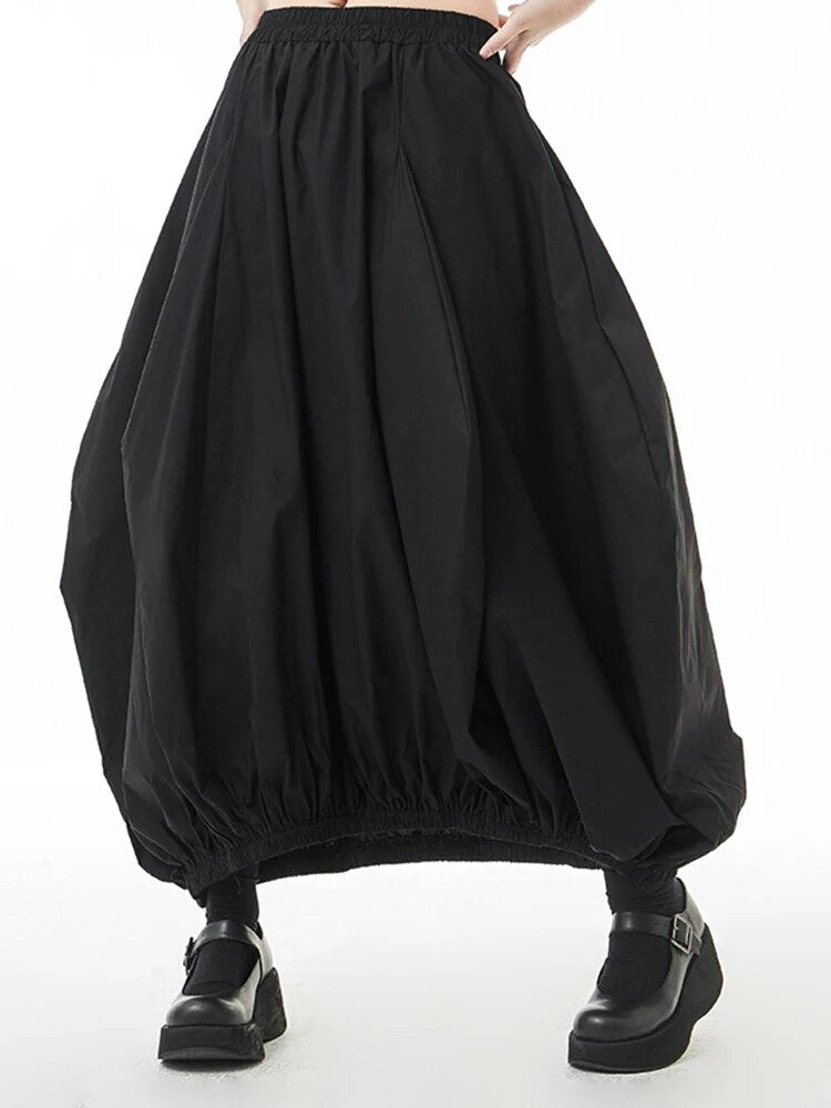 Design Black Elastic Waist Irregular Pleated Puff Skirt