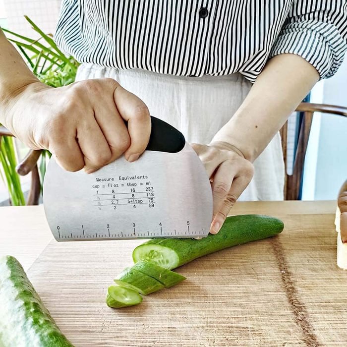 Stainless Steel Bench Scraper Multi-Purpose Dough Pastry Cutting Tool