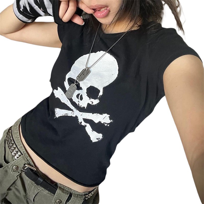 GOTHIC SKULL PRINT CROP TOP