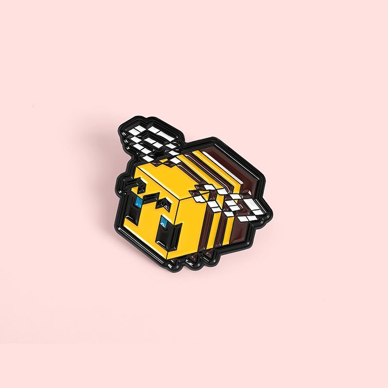 Game 'Minecraft' Bee Cartoon Enamel Pin Badge