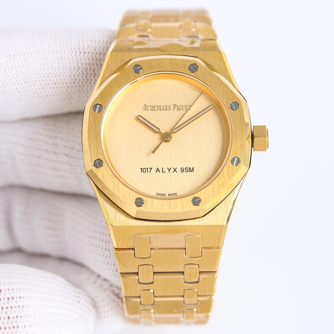 Audemars piguet Royal oak 15550 37mm Watch with gold Dial