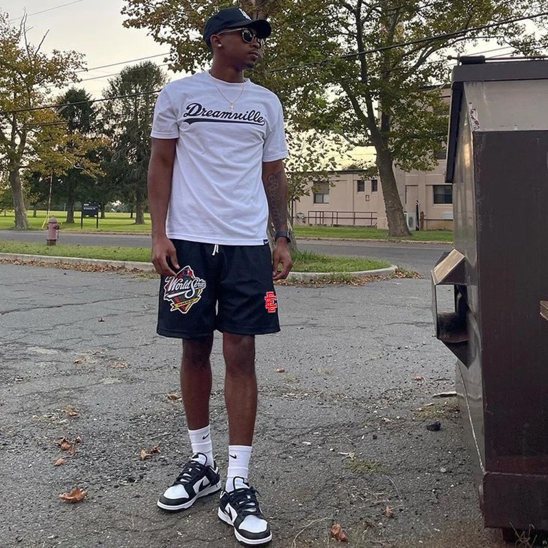 Summer Shorts Guide: Stay Cool and Stylish with EE Shorts