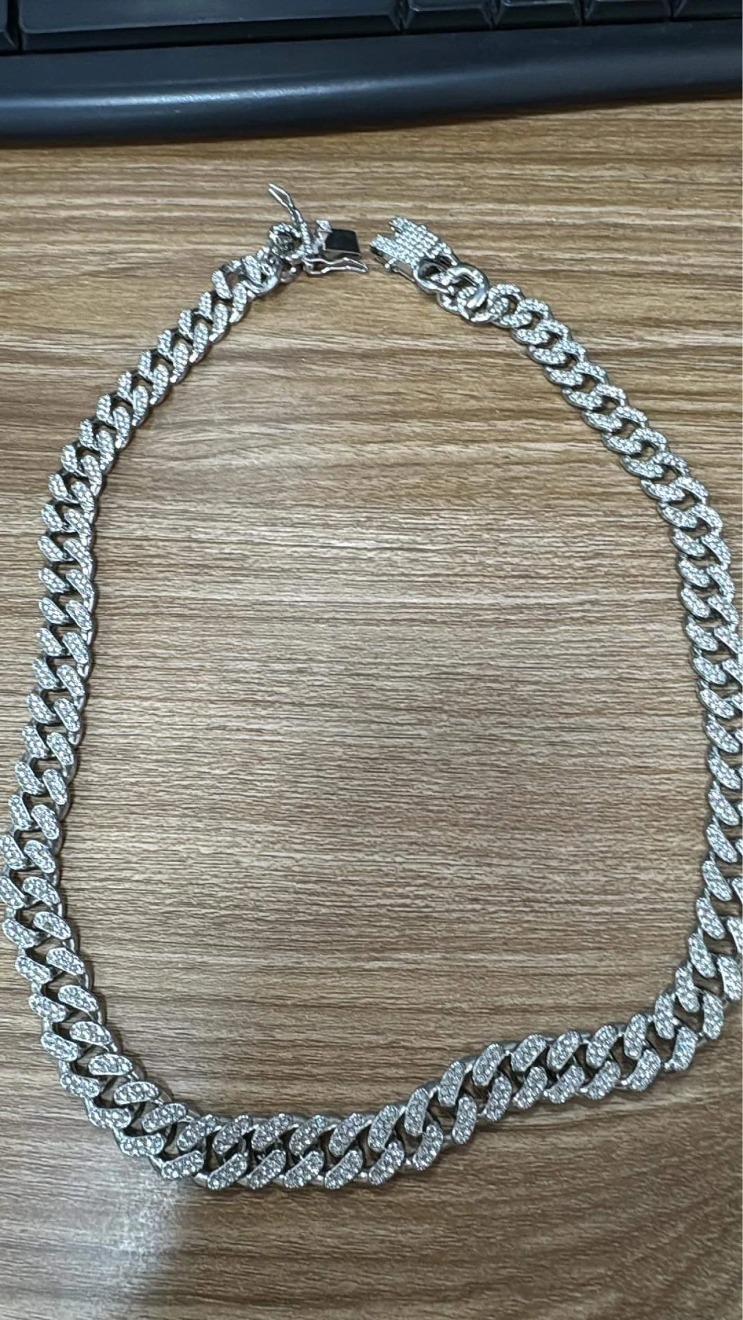 25 chains for Warren Leonard