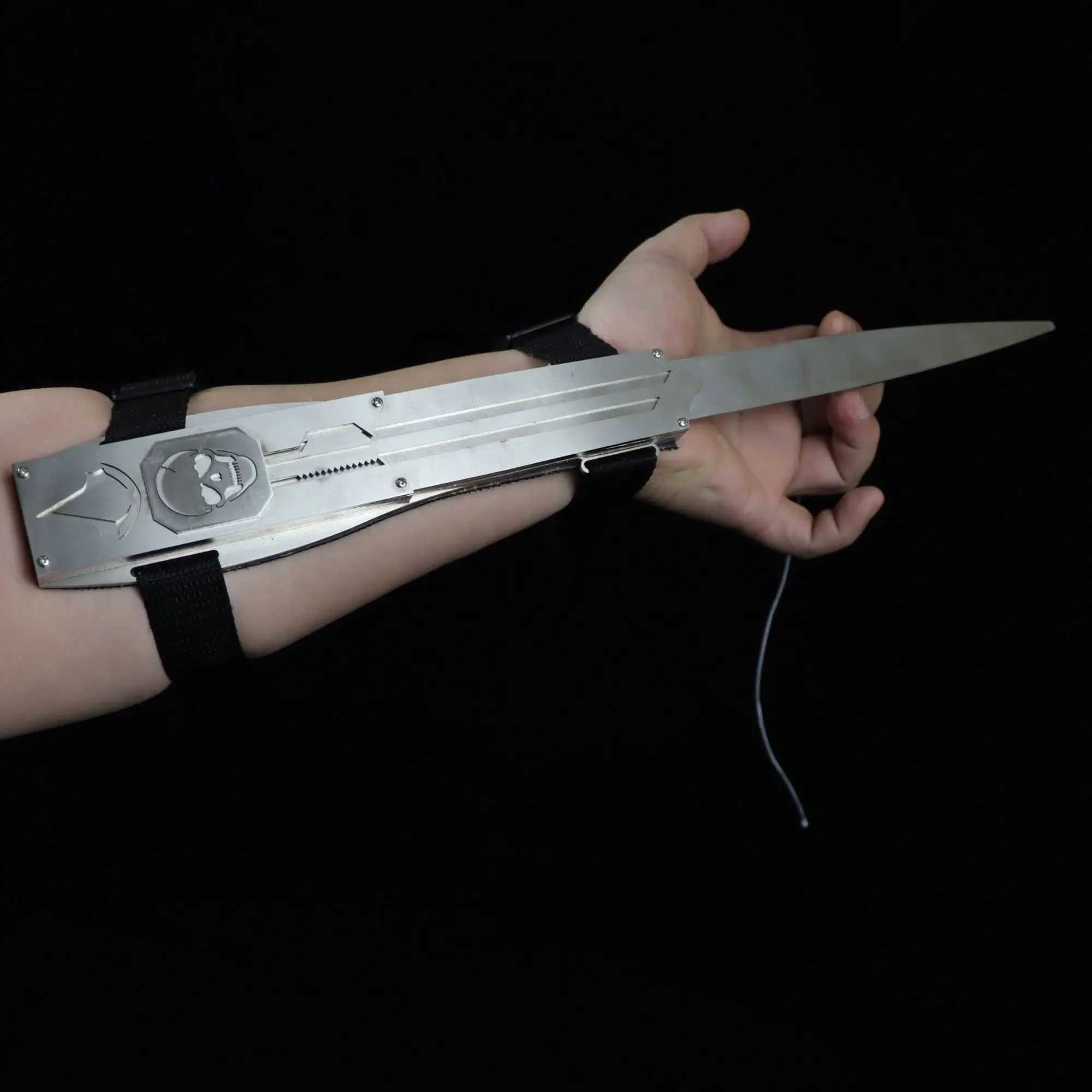 Assassin's Creed replica Hidden blade shop