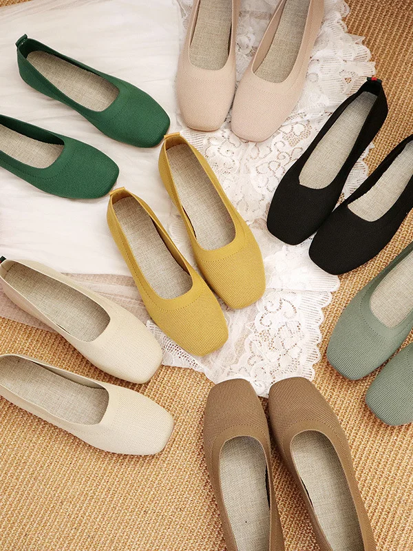 Breathable Solid Color Flat Shoes - The Perfect Blend of Comfort and Style